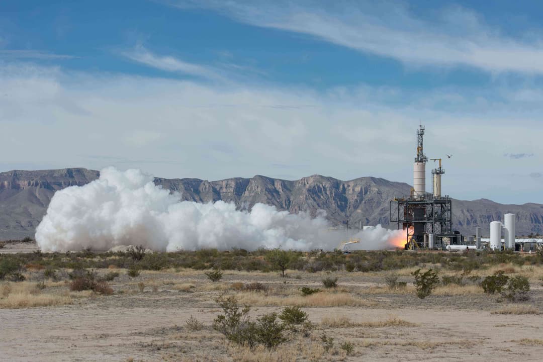 Blue Origin Debuts the American-made BE-3 Liquid Hydrogen Rocket Engine ...